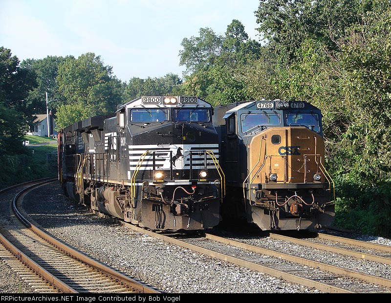 NS 9800 & CSX 4769